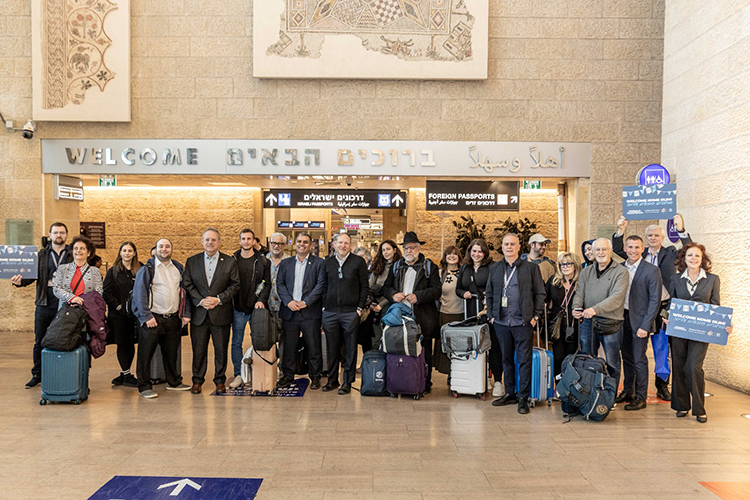 40 North Americans immigrate to Israel despite war with Iran – San ...